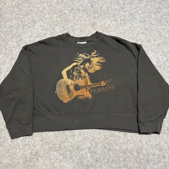 Taylor Swift | Tops | Taylor Swift Sweatshirt Size Small Fearless ...
